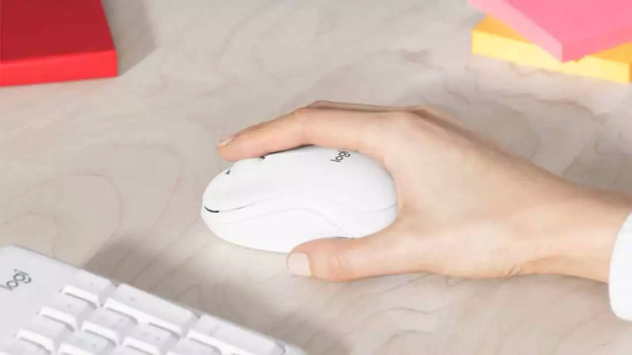 Fix: Logitech M221 Wireless Mouse Scroll Tsy mandeha