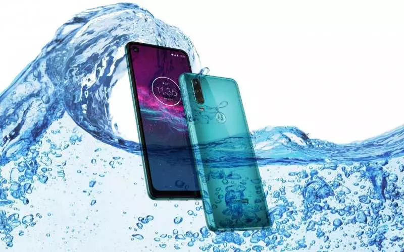 Apa piranti tahan banyu Motorola One Action?